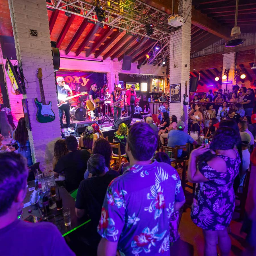 Bares Puerto Vallarta| Roxy RockHouse Bar & Música en Vivo Puerto Vallarta