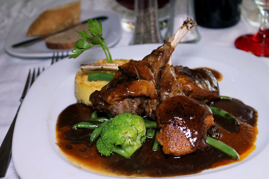 Kaiser Maximilian | Restaurant Playa del Carmen | Los Mejores ...